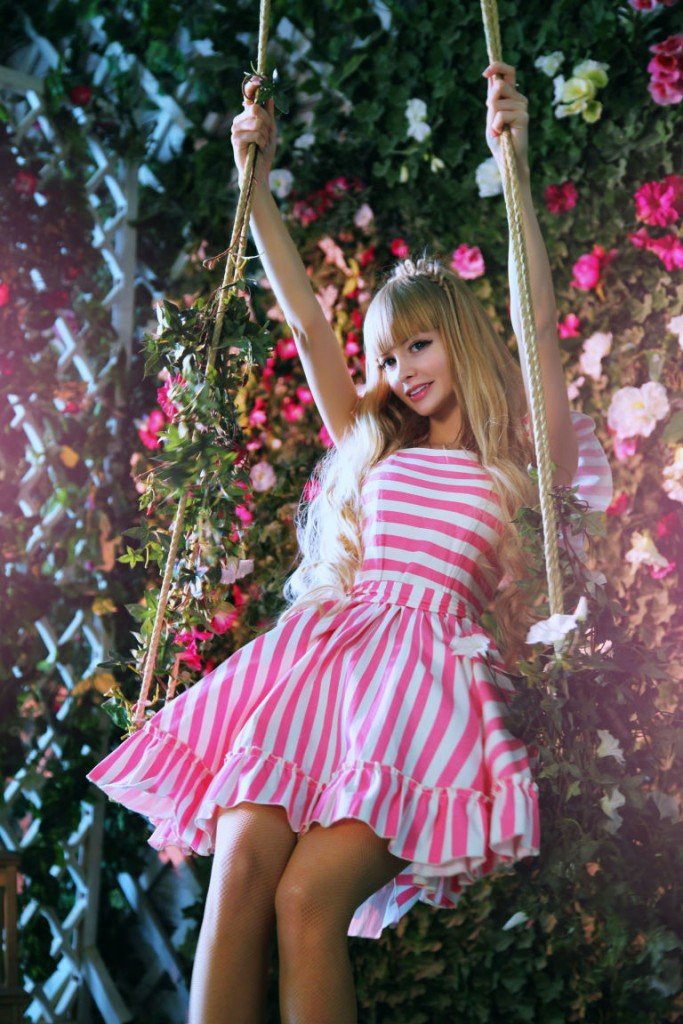 Conoce la impactante historia de la nueva Barbie humana – Laura G