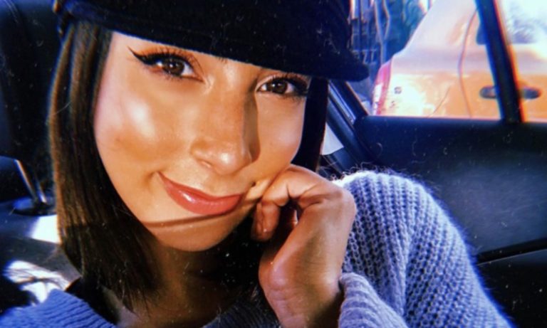 María Chacón presume cuerpazo en mini-bikini – Laura G