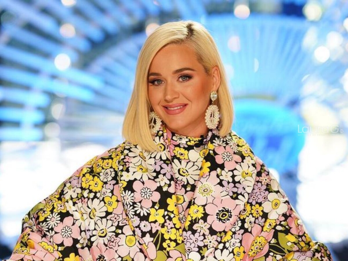 Captan a Katy Perry en las playas de Hawái